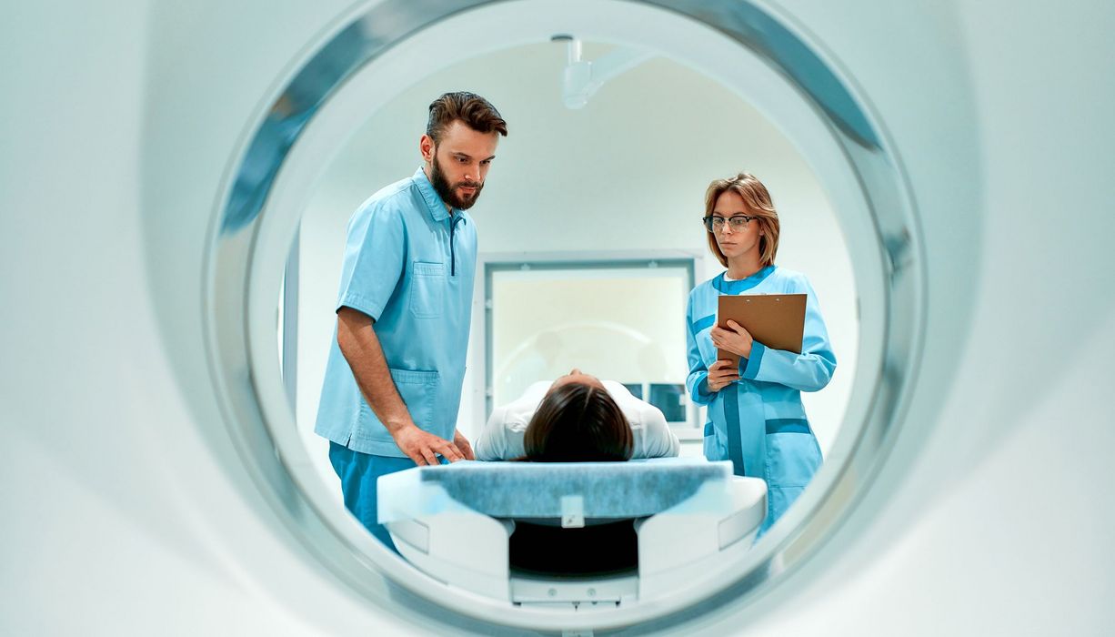 CT-Untersuchung erhöht Krebs-Risiko bei Kindern | aponet.de