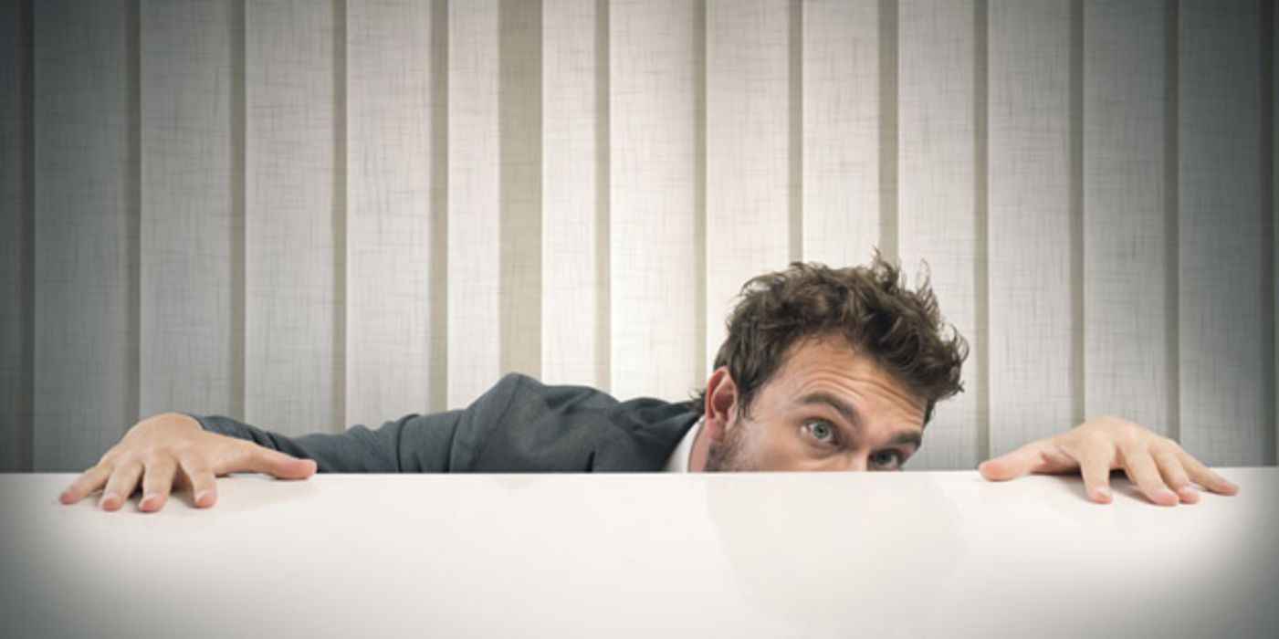 Auch Gesunde haben Wahnvorstellungen | aponet.de