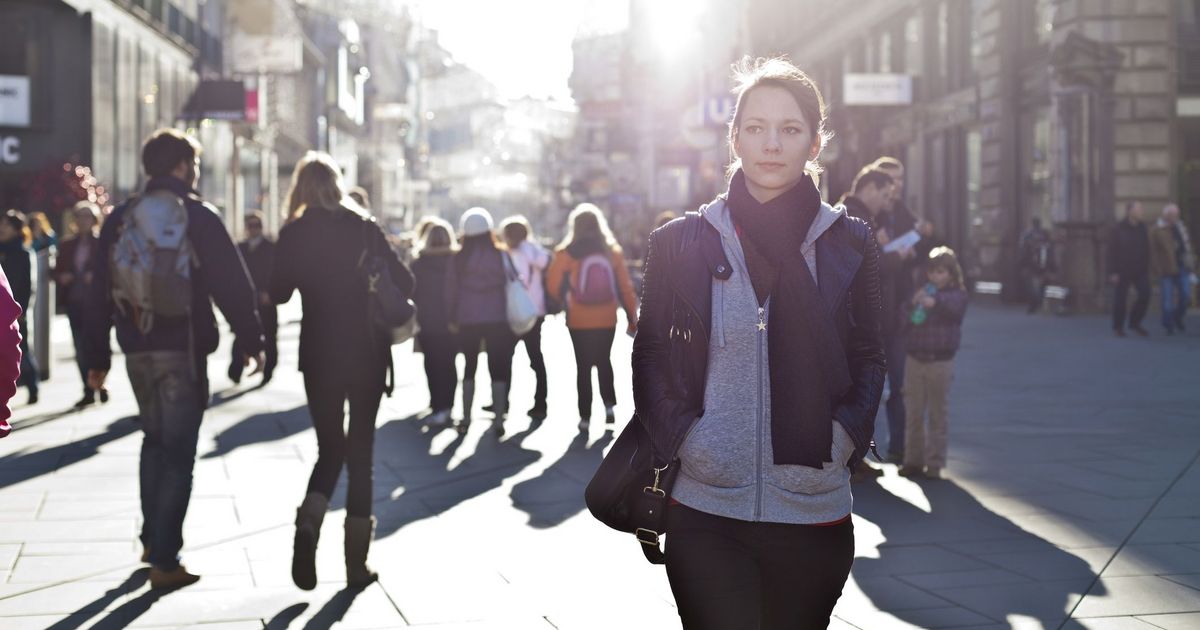 Corona-Schutz: Fünf Sekunden Luft anhalten | aponet.de